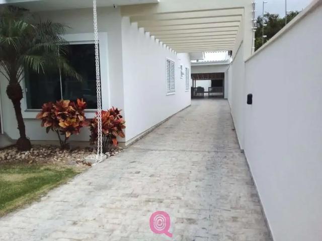 Casa / Sobrado para Venda em Tubarão/SC Dehon 3 Quartos