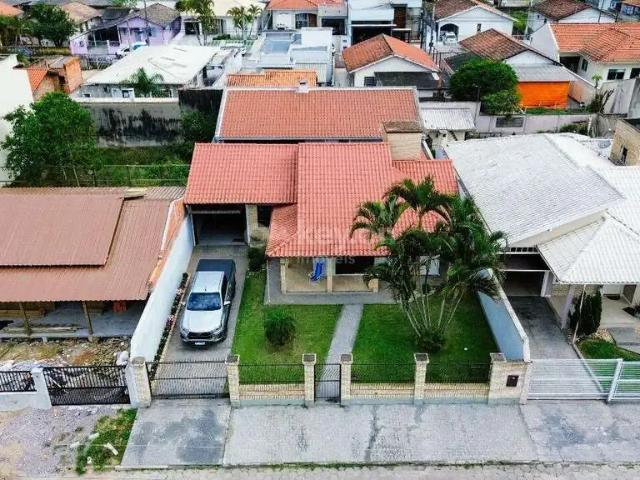 Casa / Sobrado para Venda em Tubarão/SC Humaitá de Cima 3 Quartos