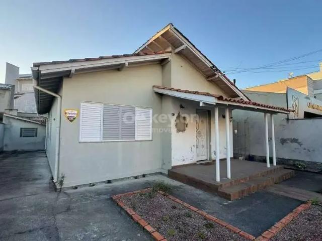 Casa / Sobrado para Venda em Tubarão/SC Oficinas 3 Quartos