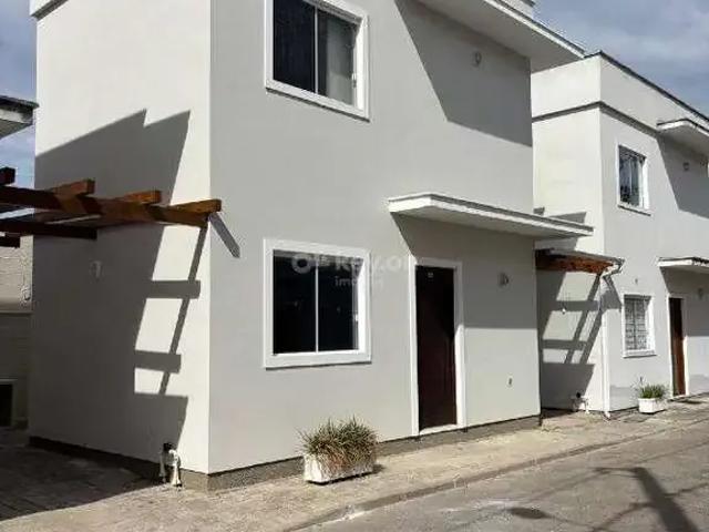 Casa / Sobrado para Venda em Tubarão/SC São João Margem Esquerda 2 Quartos