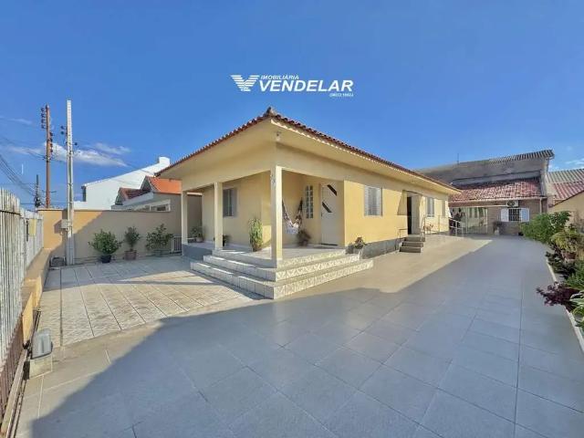 Casa / Sobrado para Venda em Tubarão/SC Santo Antônio de Pádua 4 Quartos