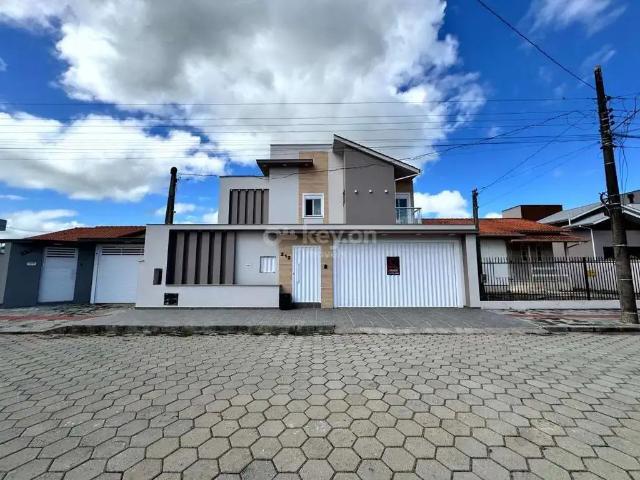 Casa / Sobrado para Venda em Tubarão/SC Revoredo 3 Quartos