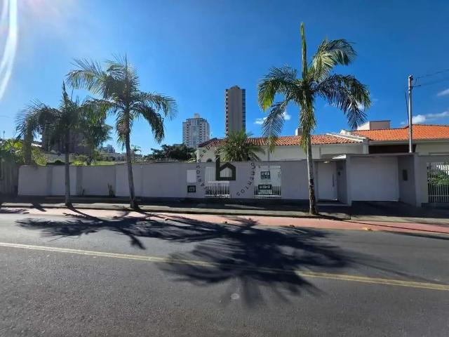Casa / Sobrado para Venda em Tubarão/SC Recife 4 Quartos
