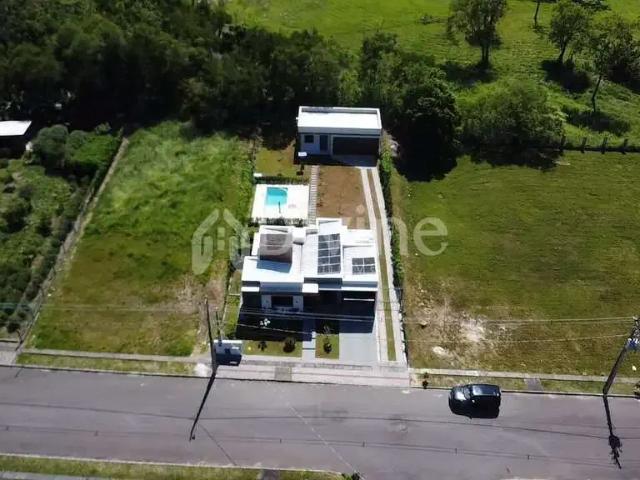 Casa / Sobrado para Venda em Tubarão/SC Rio do Pouso 3 Quartos