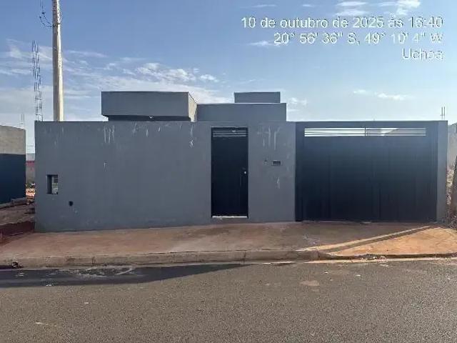 Casa / Sobrado para Venda em Uchoa/SP Olhos D'Água