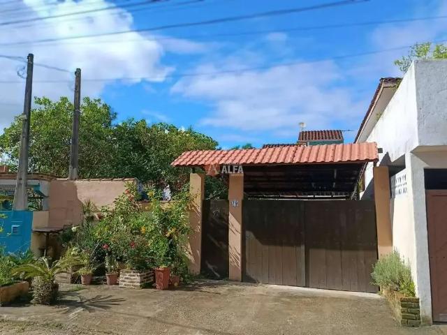 Casa / Sobrado para Venda em Ubatuba/SP Centro 3 Quartos