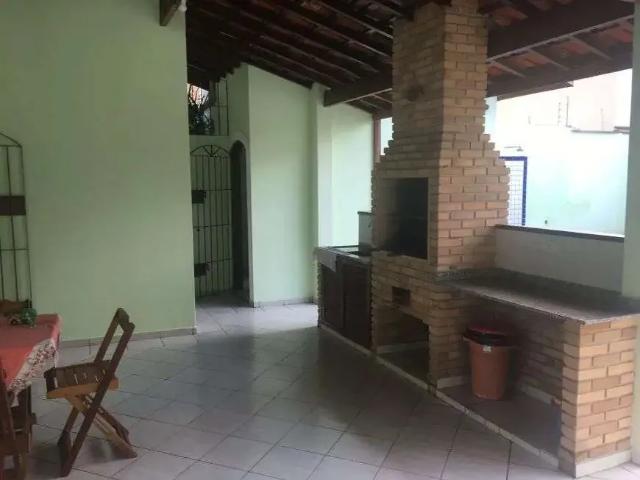 Casa / Sobrado para Venda em Ubatuba/SP Centro 3 Quartos
