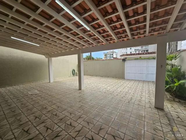 Casa / Sobrado para Venda em Ubatuba/SP Centro 4 Quartos