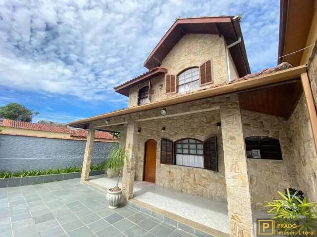Casa / Sobrado para Venda em Ubatuba/SP Centro 4 Quartos