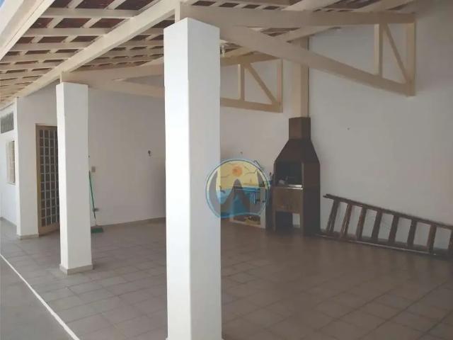 Casa / Sobrado para Venda em Ubatuba/SP Centro 4 Quartos