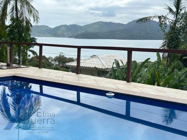 Casa / Sobrado para Venda em Ubatuba/SP Domingas Dias 5 Quartos