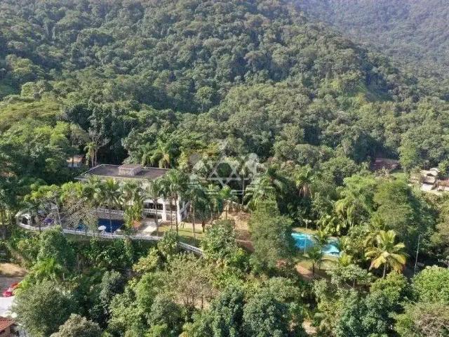 Casa / Sobrado para Venda em Ubatuba/SP Domingas Dias 6 Quartos