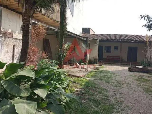 Casa / Sobrado para Venda em Ubatuba/SP Estufa I 2 Quartos