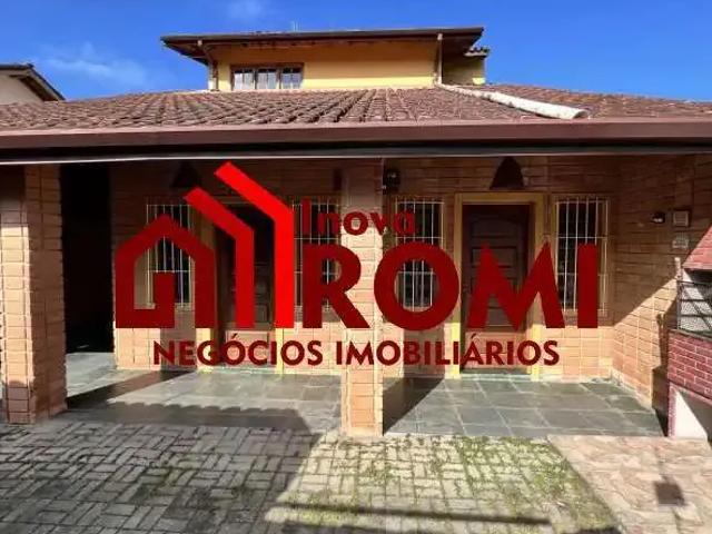 Casa / Sobrado para Venda em Ubatuba/SP Estufa I 4 Quartos