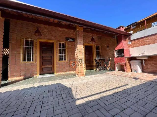 Casa / Sobrado para Venda em Ubatuba/SP Estufa I 4 Quartos