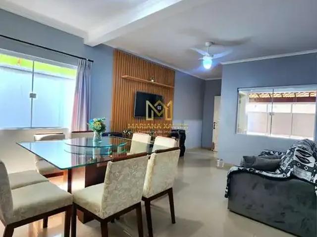 Casa / Sobrado para Venda em Ubatuba/SP Estufa II 3 Quartos