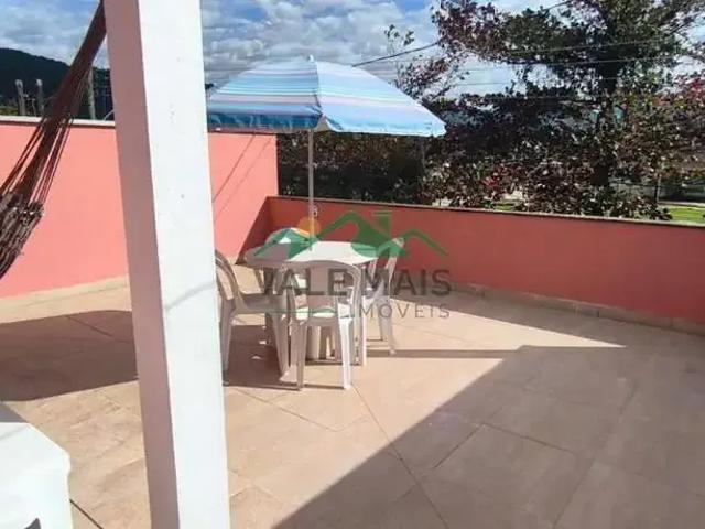 Casa / Sobrado para Venda em Ubatuba/SP Estufa II 4 Quartos