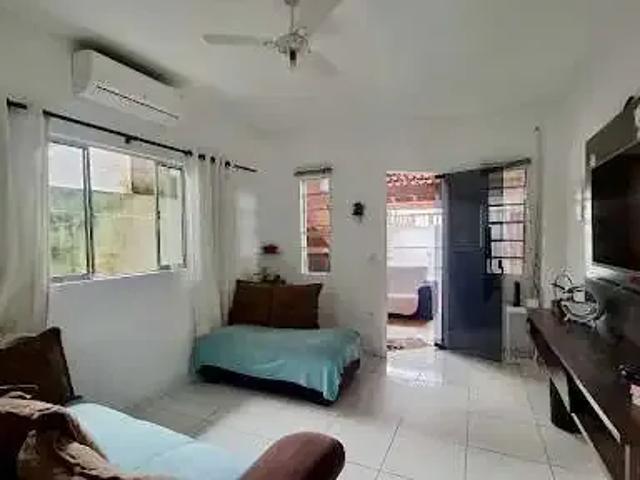 Casa / Sobrado para Venda em Ubatuba/SP Estufa II 6 Quartos