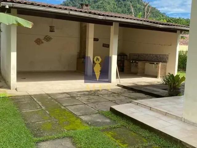 Casa / Sobrado para Venda em Ubatuba/SP Folha Seca 4 Quartos