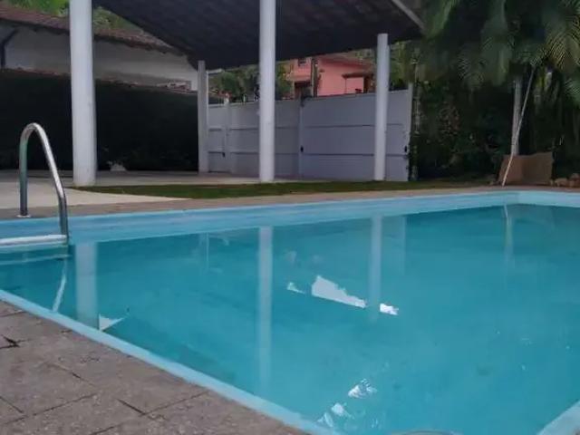 Casa / Sobrado para Venda em Ubatuba/SP Horto 4 Quartos