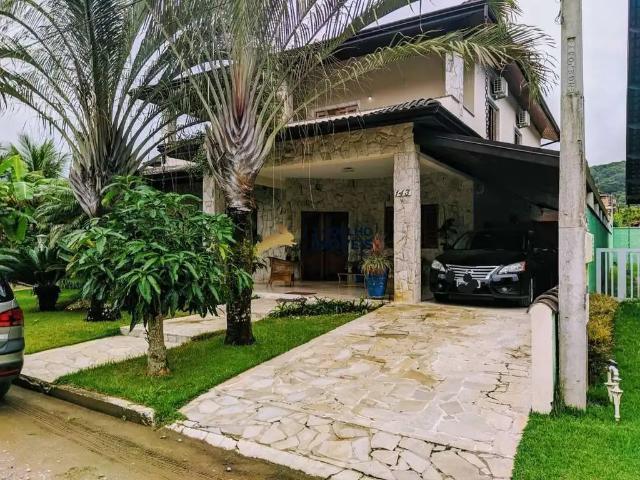 Casa / Sobrado para Venda em Ubatuba/SP Horto Florestal 4 Quartos