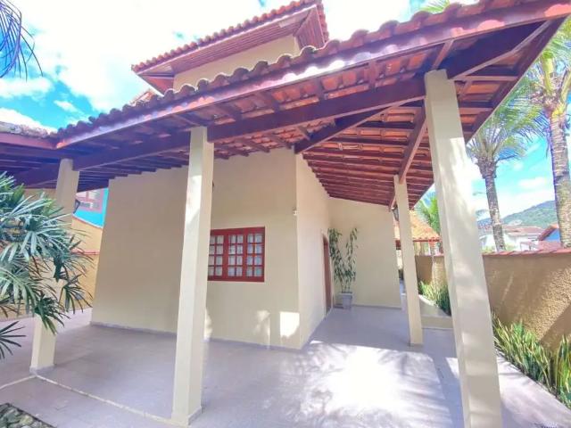 Casa / Sobrado para Venda em Ubatuba/SP Horto Florestal 4 Quartos