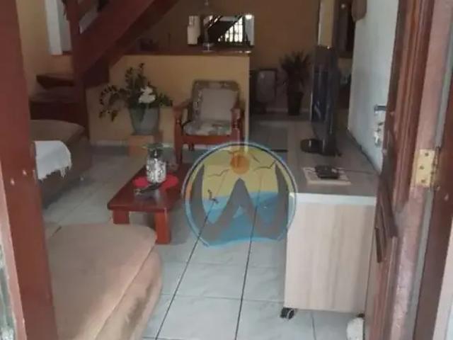 Casa / Sobrado para Venda em Ubatuba/SP Ipiranguinha 3 Quartos
