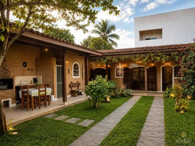 Casa / Sobrado para Venda em Ubatuba/SP Itaguá 2 Quartos