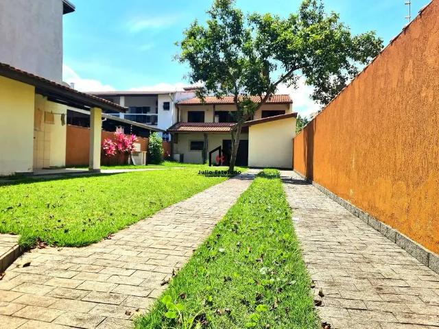 Casa / Sobrado para Venda em Ubatuba/SP Itaguá 3 Quartos