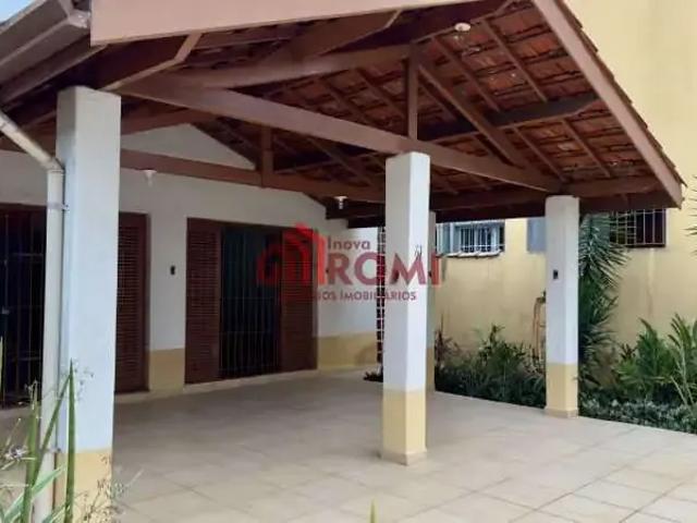 Casa / Sobrado para Venda em Ubatuba/SP Itaguá 3 Quartos