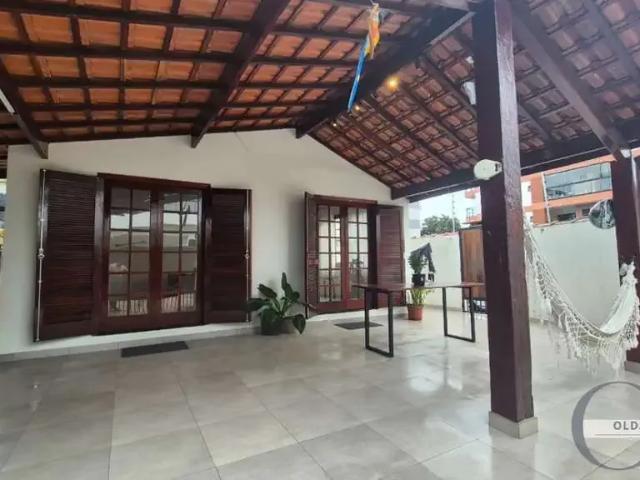 Casa / Sobrado para Venda em Ubatuba/SP Itaguá 3 Quartos