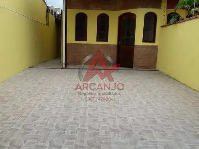 Casa / Sobrado para Venda em Ubatuba/SP Itaguá 3 Quartos