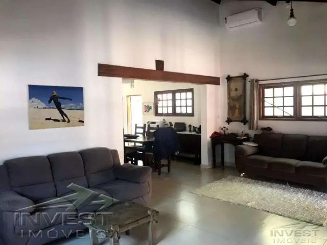 Casa / Sobrado para Venda em Ubatuba/SP Itaguá 4 Quartos