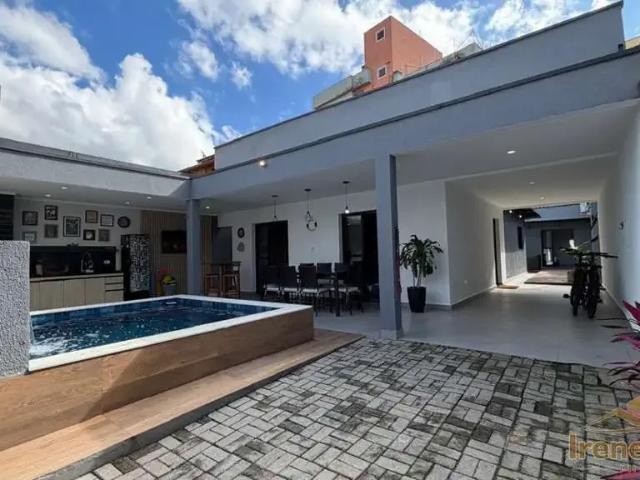 Casa / Sobrado para Venda em Ubatuba/SP Itaguá 4 Quartos