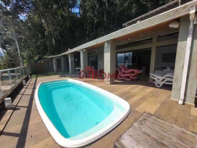 Casa / Sobrado para Venda em Ubatuba/SP Itaguá 5 Quartos
