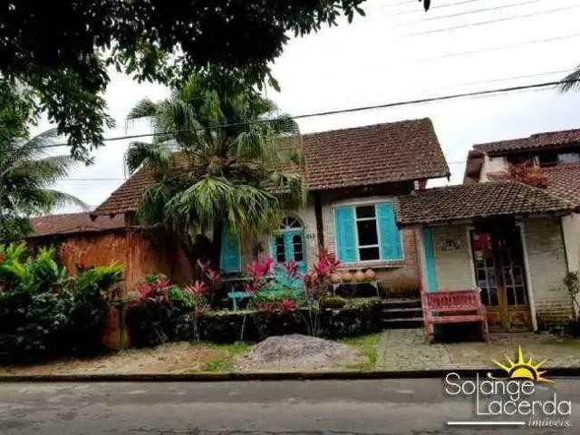 Casa / Sobrado para Venda em Ubatuba/SP Itaguá 9 Quartos