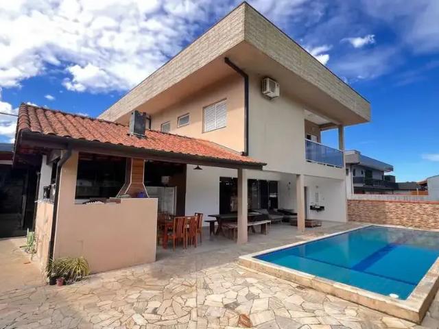 Casa / Sobrado para Venda em Ubatuba/SP Mato Dentro 4 Quartos