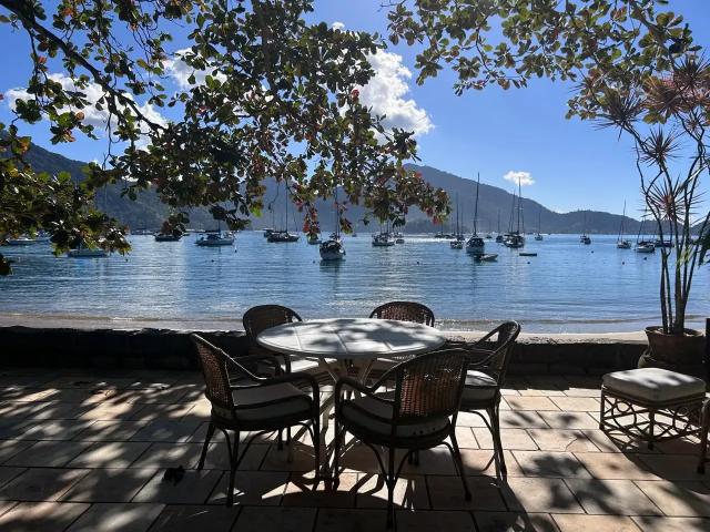Casa / Sobrado para Venda em Ubatuba/SP Saco da Ribeira 5 Quartos