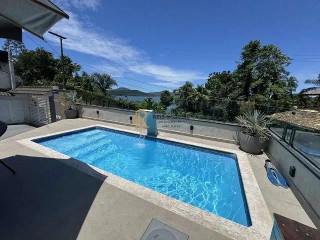 Casa / Sobrado para Venda em Ubatuba/SP Santa Rita 6 Quartos