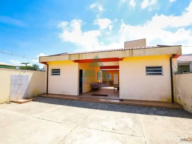 Casa / Sobrado para Venda em Ubatuba/SP Sapé 4 Quartos
