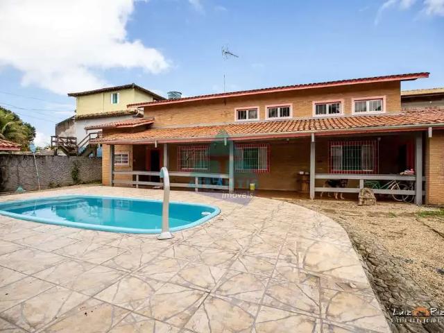 Casa / Sobrado para Venda em Ubatuba/SP Sapé 3 Quartos