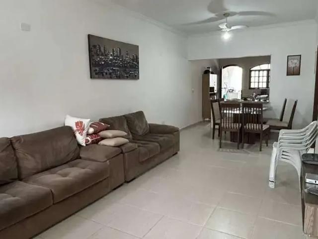 Casa / Sobrado para Venda em Ubatuba/SP Silop 3 Quartos
