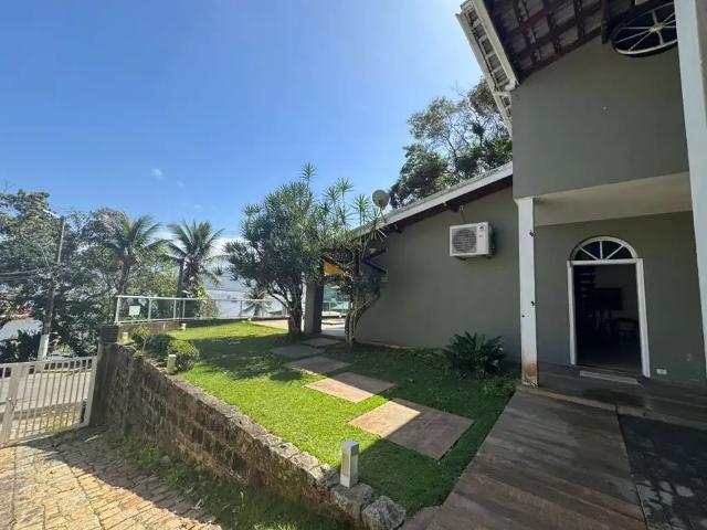 Casa / Sobrado para Venda em Ubatuba/SP Ponta Grossa 5 Quartos
