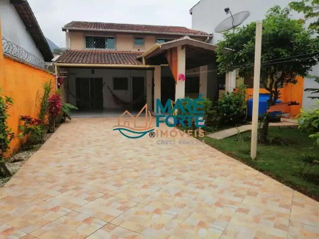 Casa / Sobrado para Venda em Ubatuba/SP Perequê Açu 3 Quartos