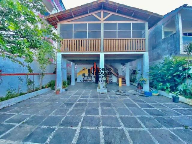 Casa / Sobrado para Venda em Ubatuba/SP Perequê Açu 3 Quartos