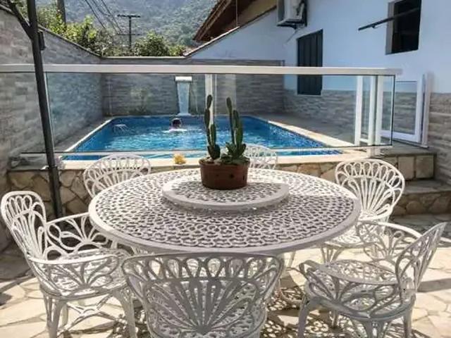 Casa / Sobrado para Venda em Ubatuba/SP Perequê Açu 3 Quartos