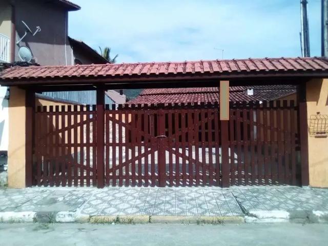 Casa / Sobrado para Venda em Ubatuba/SP Perequê Açu 3 Quartos
