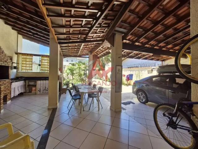 Casa / Sobrado para Venda em Ubatuba/SP Perequê Açu 3 Quartos