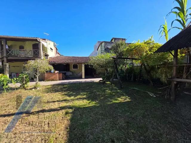 Casa / Sobrado para Venda em Ubatuba/SP Perequê Açu 1 Quartos