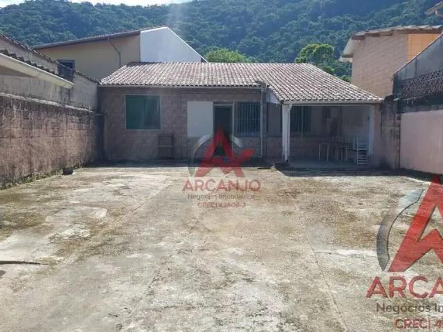 Casa / Sobrado para Venda em Ubatuba/SP Perequê Açu 2 Quartos